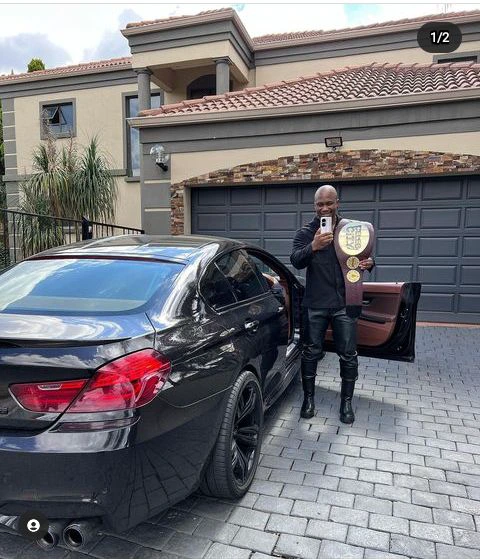 Congratulations Champ: NaakMusiQ shows off his Belt he won against ... Congratulations Champ: NaakMusiQ shows off his Belt he won against ...